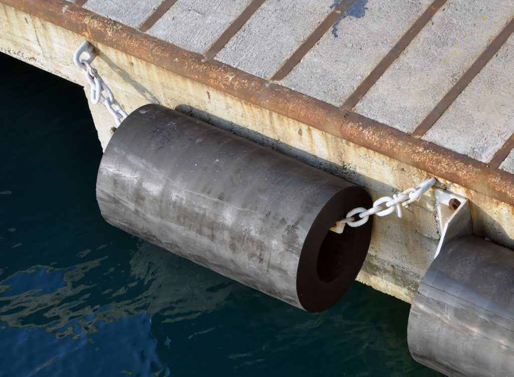 Marine Fenders - DOSHIN RUBBER ENGINEERING - GO BEYOND LIMITS MAKE ...